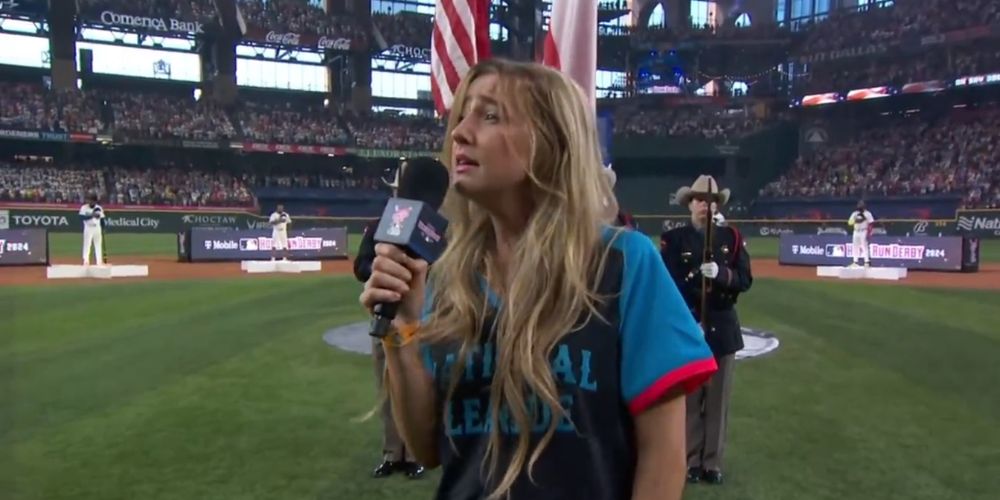 Country singer getting burned over ear-piercing rendition of the "Star ...